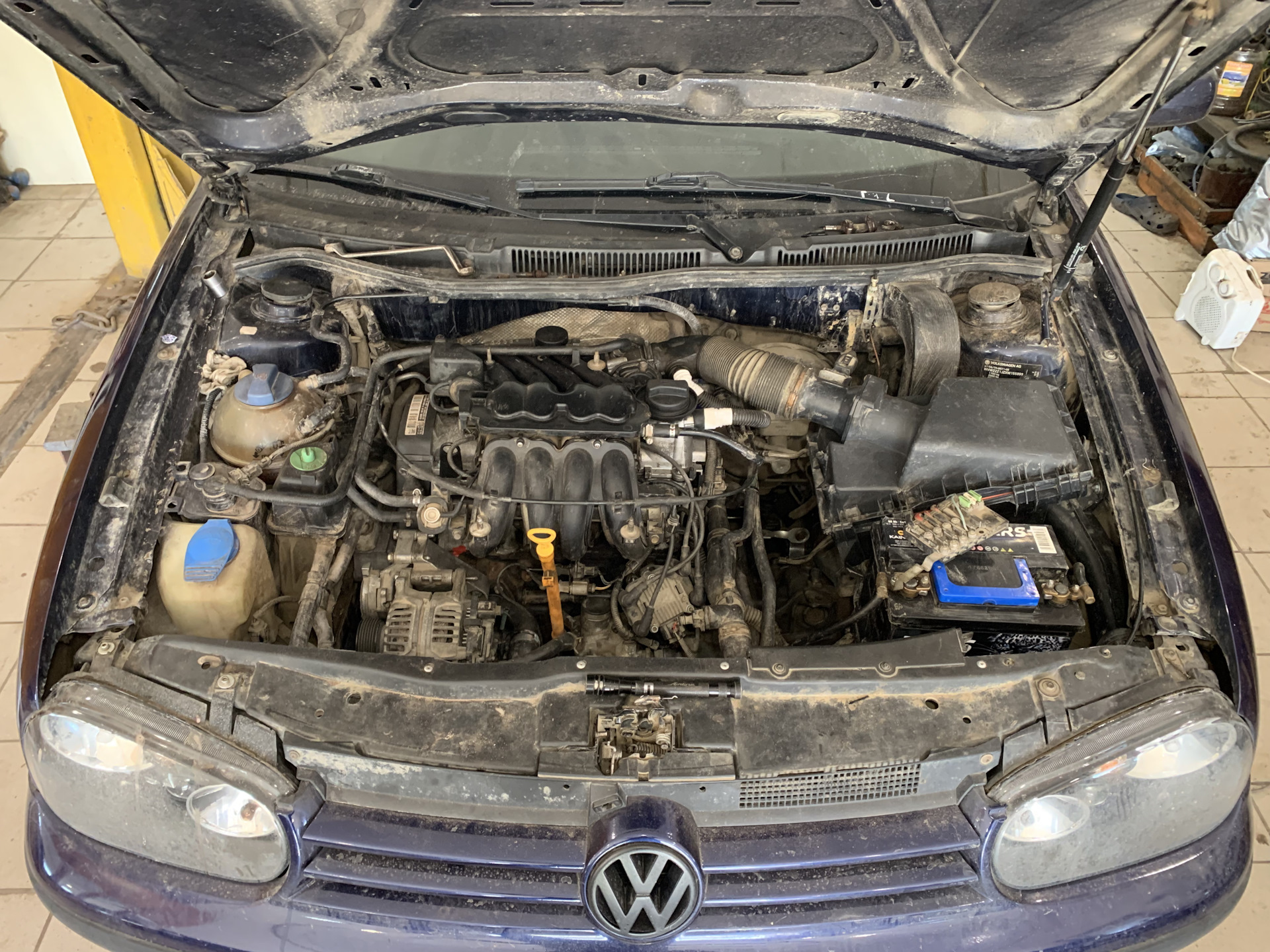 AZJ дома — Volkswagen Golf Mk4, 1,6 л, 1998 года | своими руками | DRIVE2