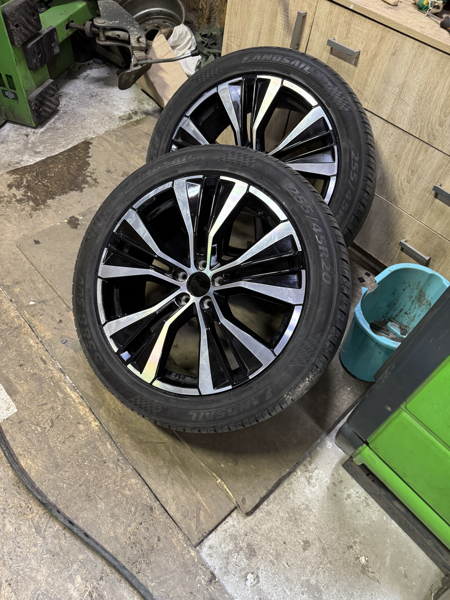 Бархатные тяги — Volvo XC60 (2G), 2 л, 2019 года | колёсные диски | DRIVE2