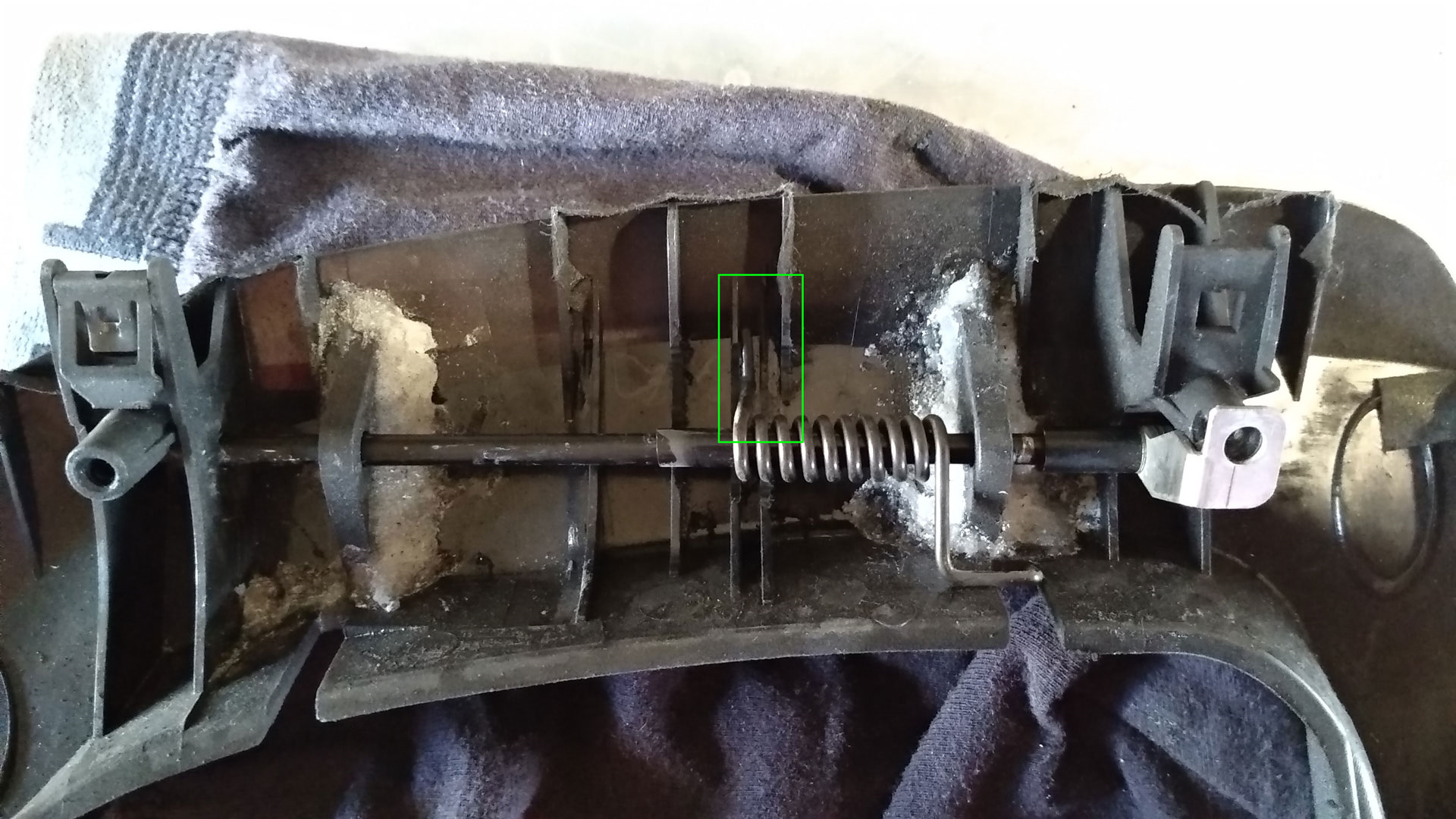 Ремонт верхнего бардачка Maxima А33 — Nissan Maxima QX (A33), 3 л, 2002 года | своими руками ...