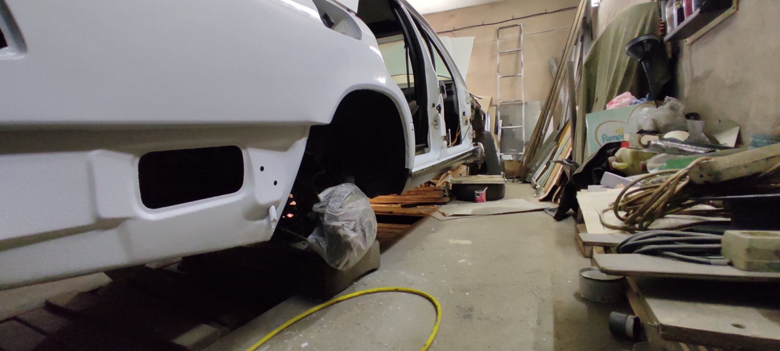 Малярка DB 147 Arctic white — Mercedes-Benz E-Class (W124), 2,5 л, 1988 ...