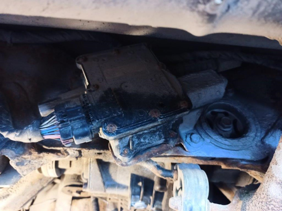 Замена лямбда зонд 2 банк 2 + демфер трубы — Cadillac SRX (2G), 3 л ...