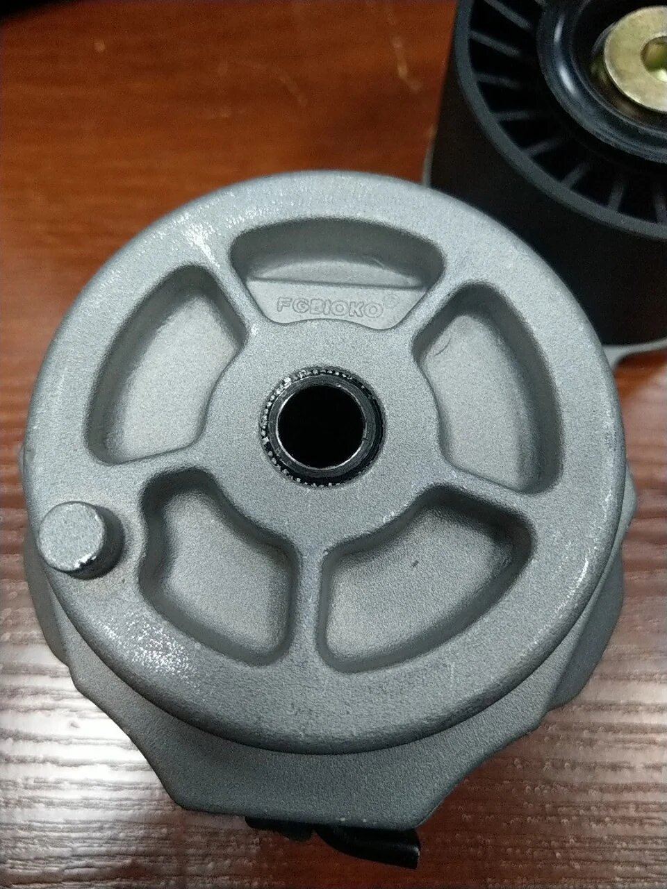 Натяжитель ремня / натяжной ролик для двигателя Cummins ISF 3.8 / ISBe ...