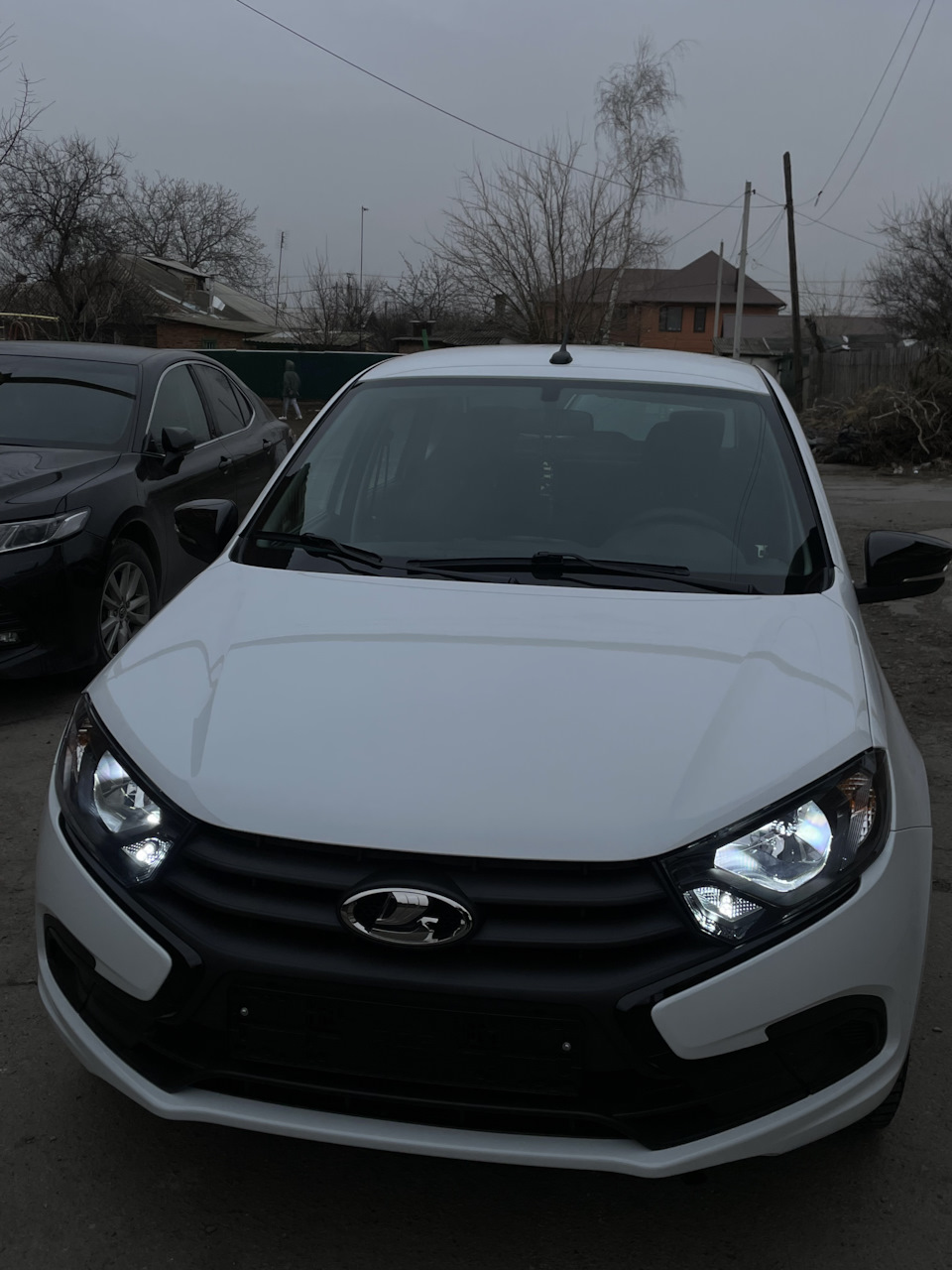 Просто фото — Lada Гранта (2G) FL, 1,6 л, 2023 года | фотография | DRIVE2