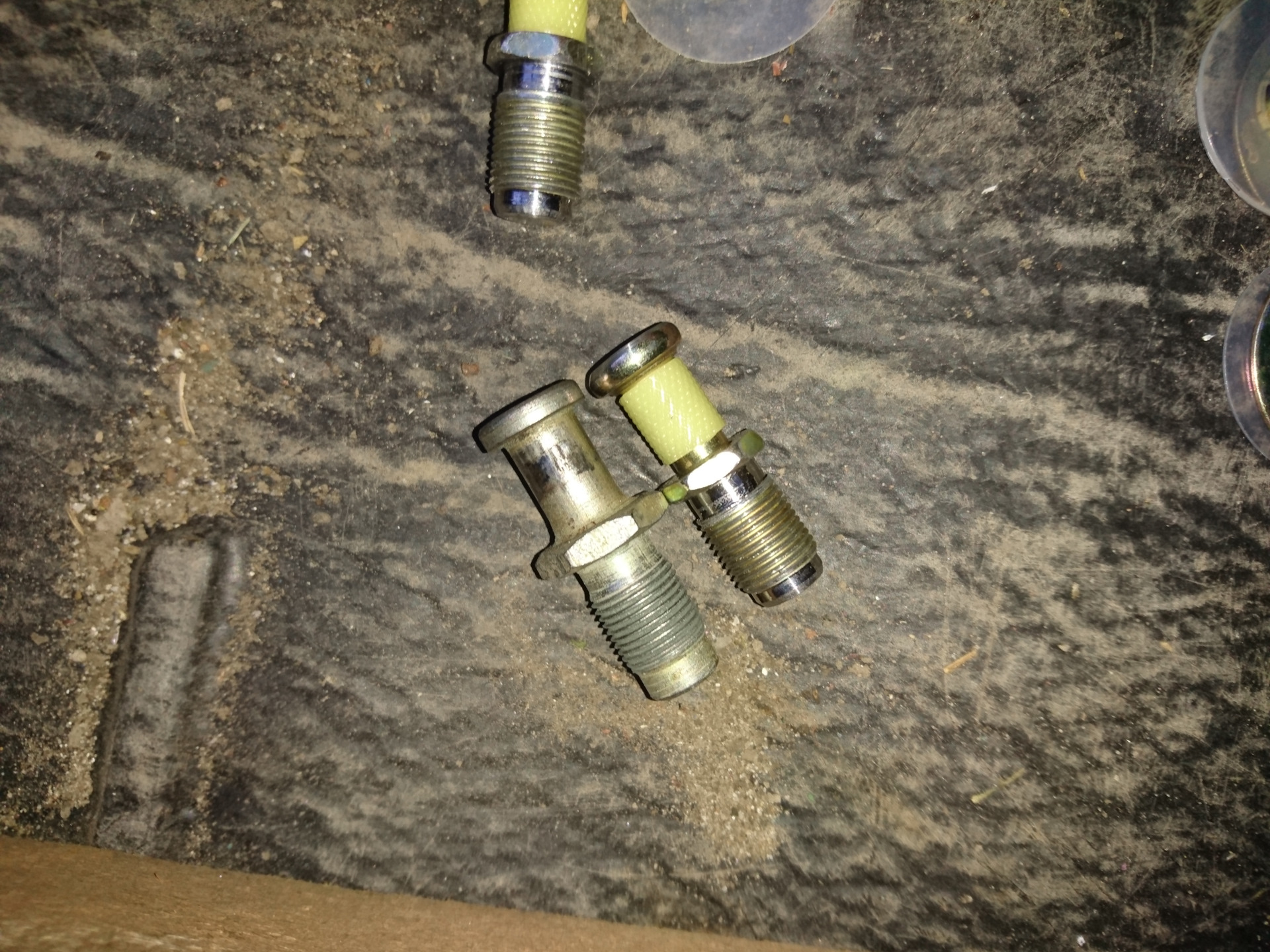 Бесшумные болты-фиксаторы замков дверей SWAG (с видео сравнением ...