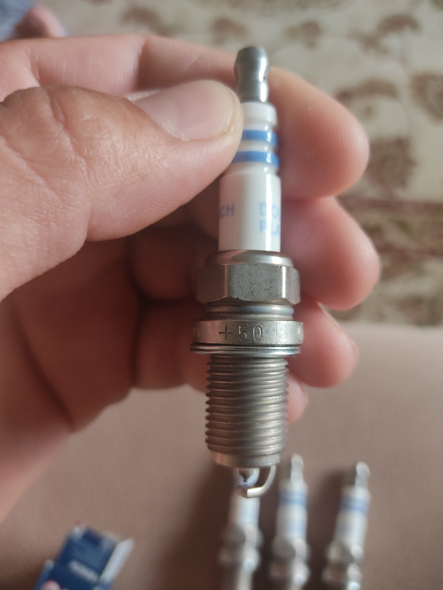 Свечи Bosch 0242236564 FR7KPP33+ — Skoda Octavia A4 Mk1, 1,8 л, 2002 ...