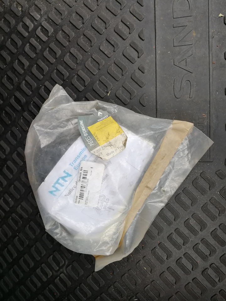 7701209255 Комплект чехлов рычага кп RENAULT | Запчасти на DRIVE2