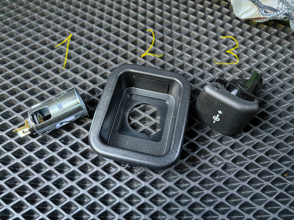 Пересвет багажника + розетка. — Volvo S80 (2G), 2 л, 2014 года ...