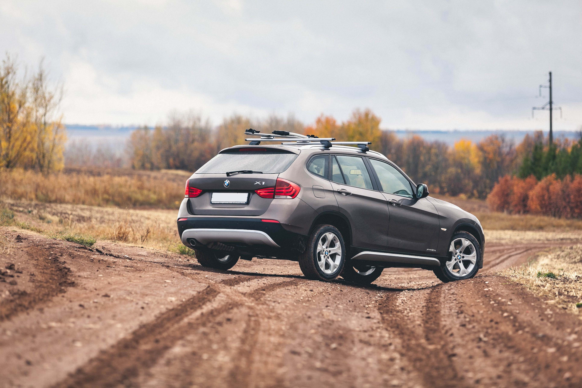Выезд в грязюку, ради 1 фото // x1 e84 — BMW X1 (E84), 2 л, 2010 года ...