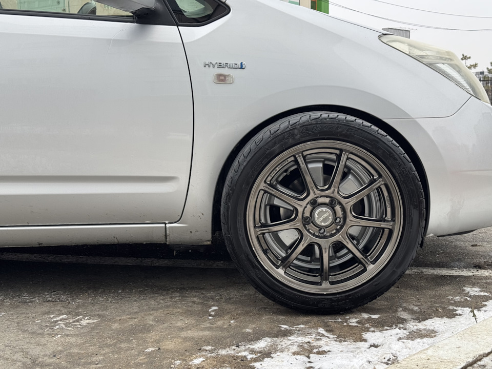 Rays Gram Lights 57G — Toyota Prius (20), 1,5 л, 2011 года | колёсные ...