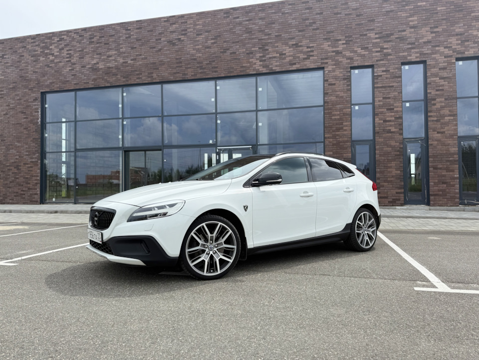 Полестаризация Polestar Performance r19 — Volvo V40 Cross Country, 2 л ...