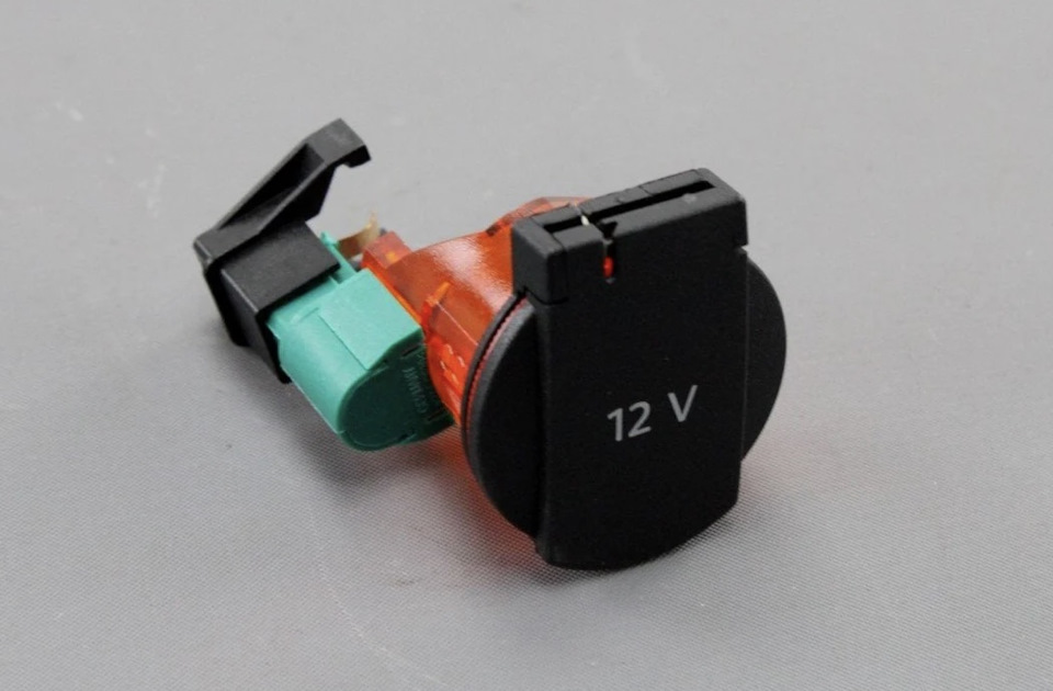 VW POLO TGI 12v socket illuminated with cap — Volkswagen Polo Hatchback ...