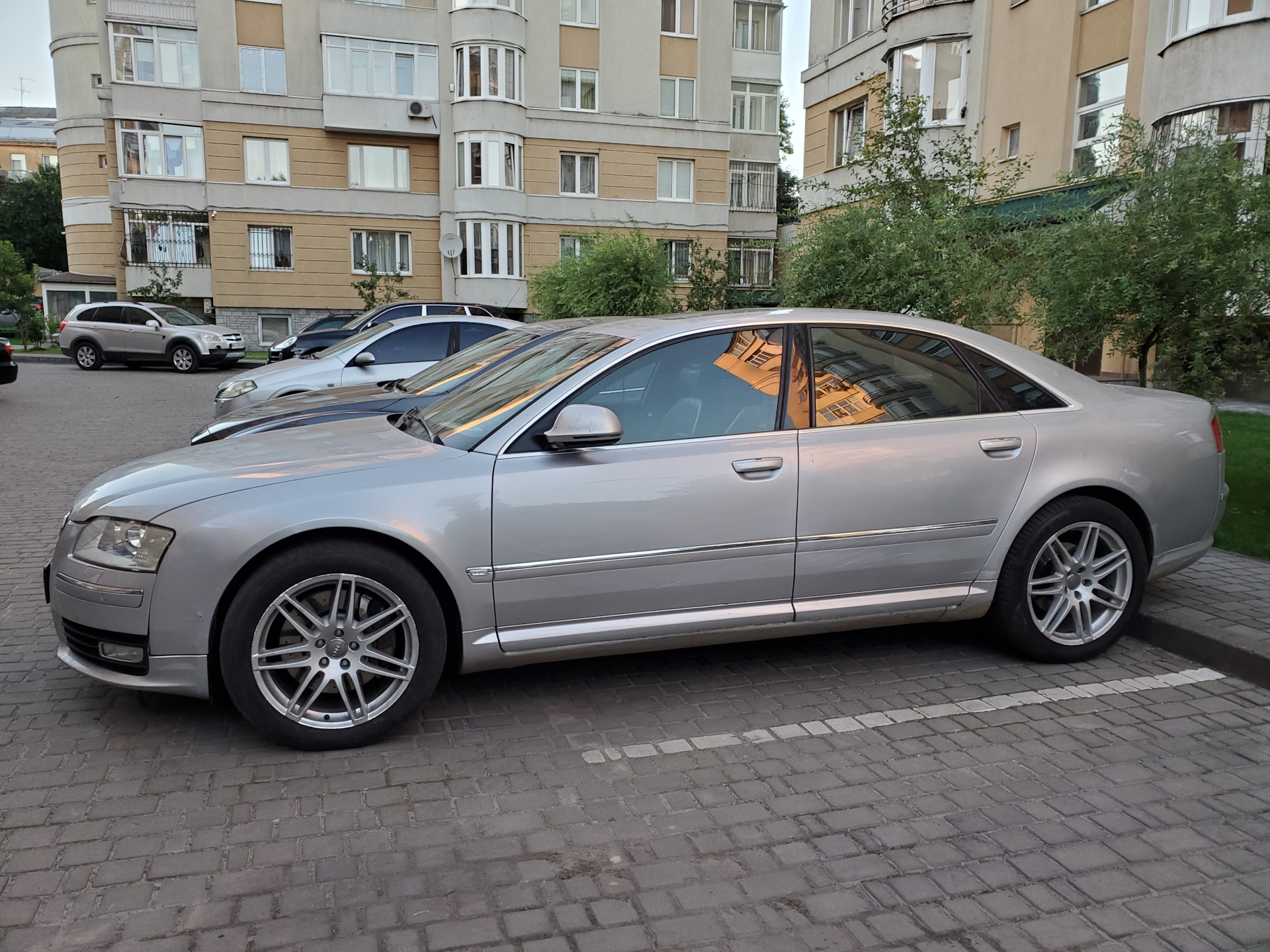Новые тапки вместо арбузиков — Audi A8 (D3), 4,2 л, 2003 года ...