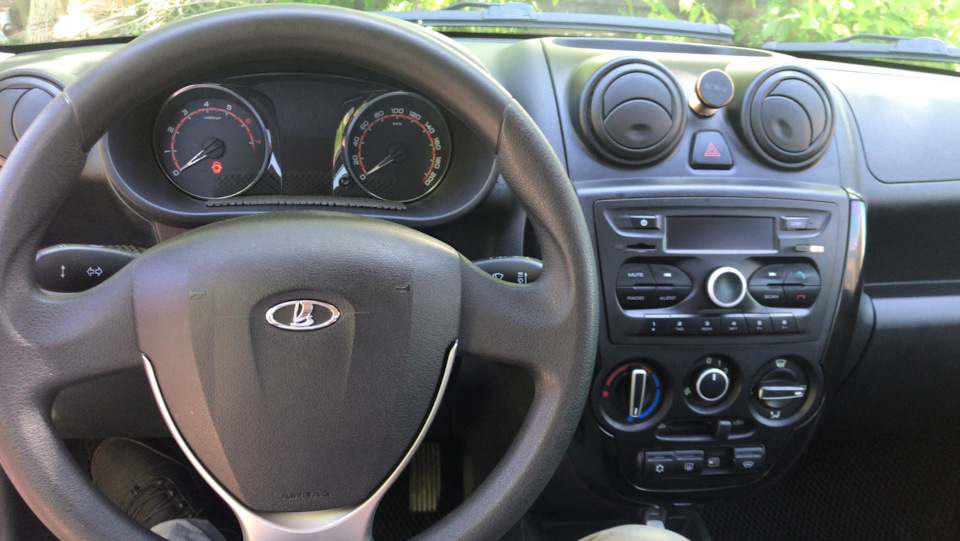 Приборка с Fl — LADA Гранта, 1,6 л., 2018 года | аксессуары | DRIVE2