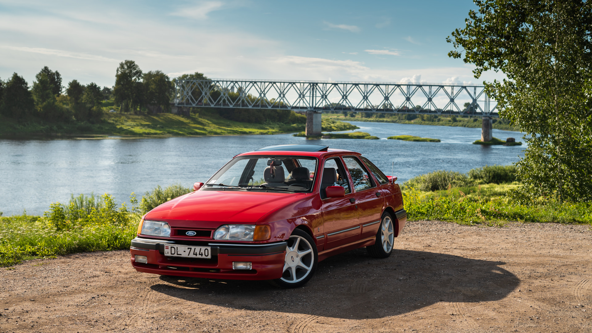 Ford Sierra 2.0 бензиновый 1987 | 2.0i RS Ghia 87’ RedХетч на DRIVE2