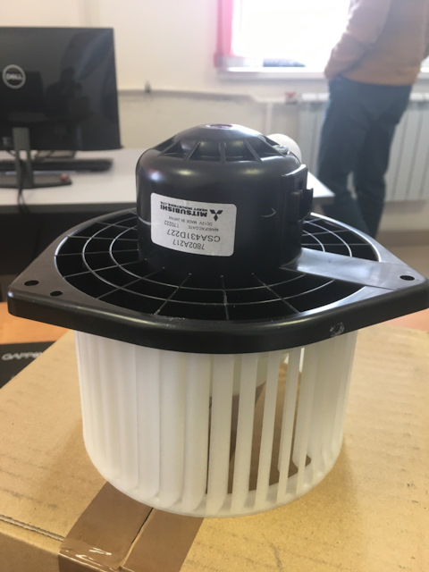 7802A217 Мотор вентилятора отопителя салона Mitsubishi | Запчасти на DRIVE2