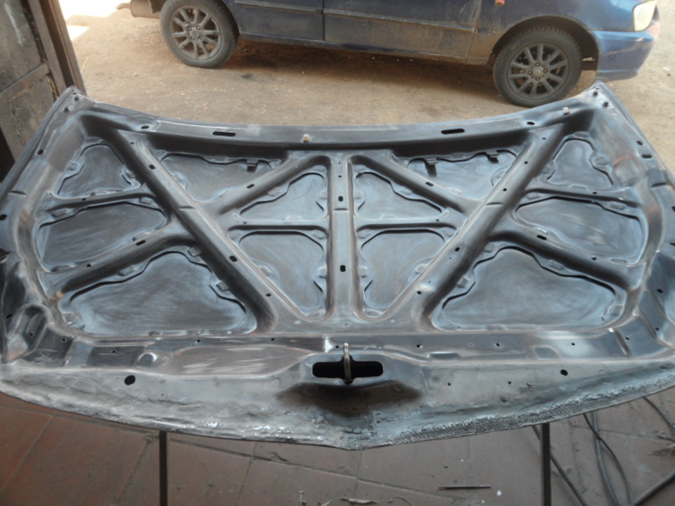 Подготовка капота к покраске Лансер 9 — Mitsubishi Lancer IX, 1,6 л ...