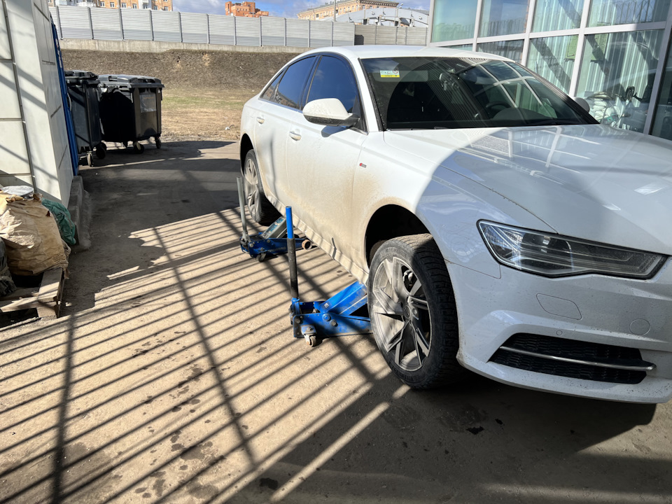 Сезонная смена резина😎 — Audi A6 (C7), 2 л, 2015 года | просто так | DRIVE2