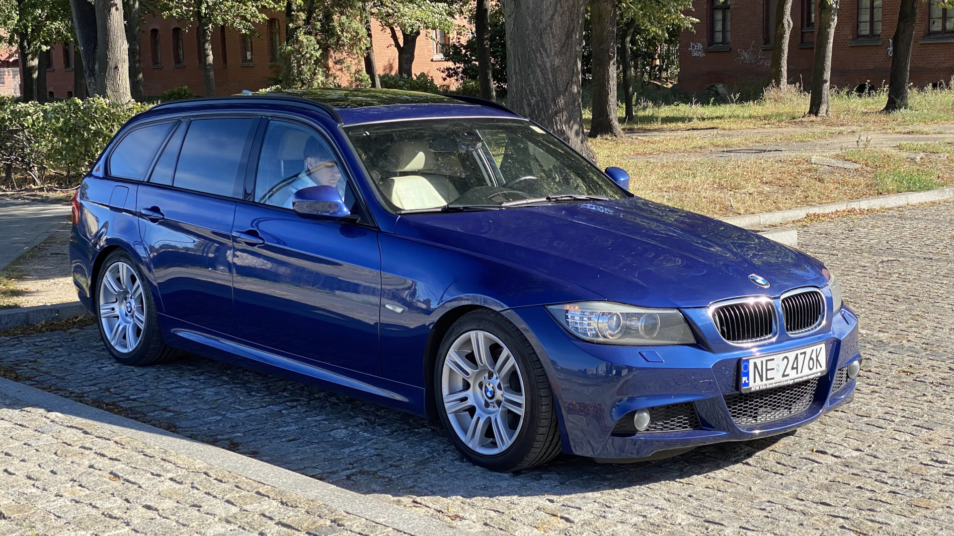 BMW 3 series Touring (E91) 2.0 дизельный 2010 | Le Mans Blue на DRIVE2