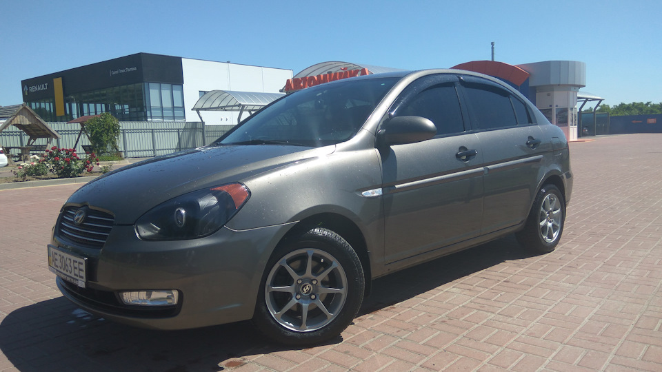 Замена тормозной жабки — Hyundai Accent (3G), 1,4 л, 2008 года ...