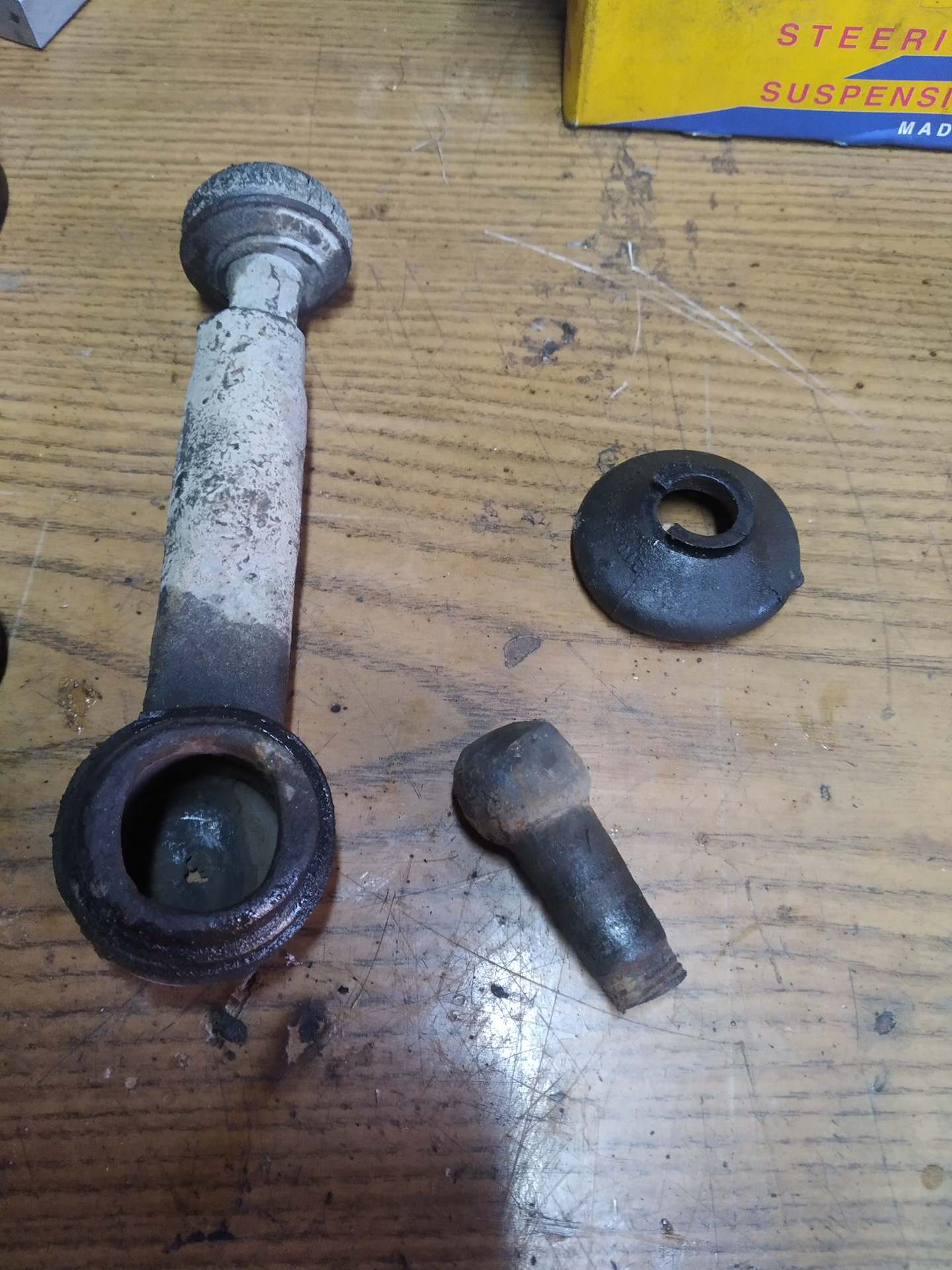 Стойки заднего стабилизатора. — Nissan Vanette (2G), 2 л, 1991 года ...