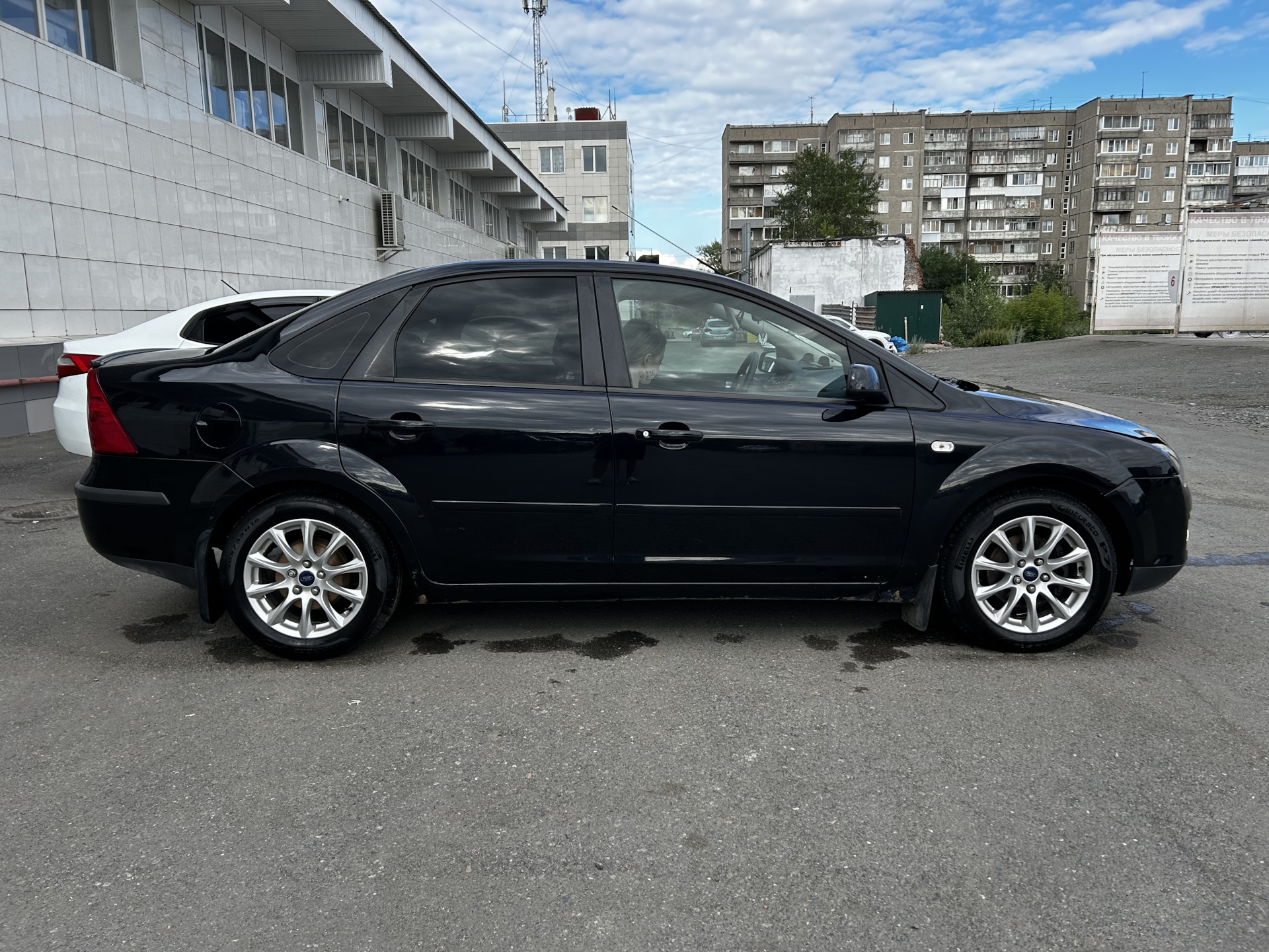 Новые тапки на лето, замена стоек и колодок — Ford Focus Sedan II, 1,6 л, 2005 года | колёсные ...