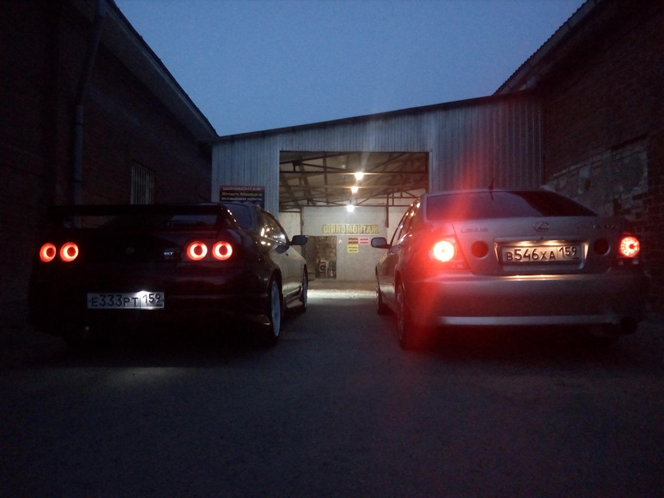 Осень 2018…Nissan Skyline ENR33 + Lexus IS 200 — Nissan Skyline (R33 ...