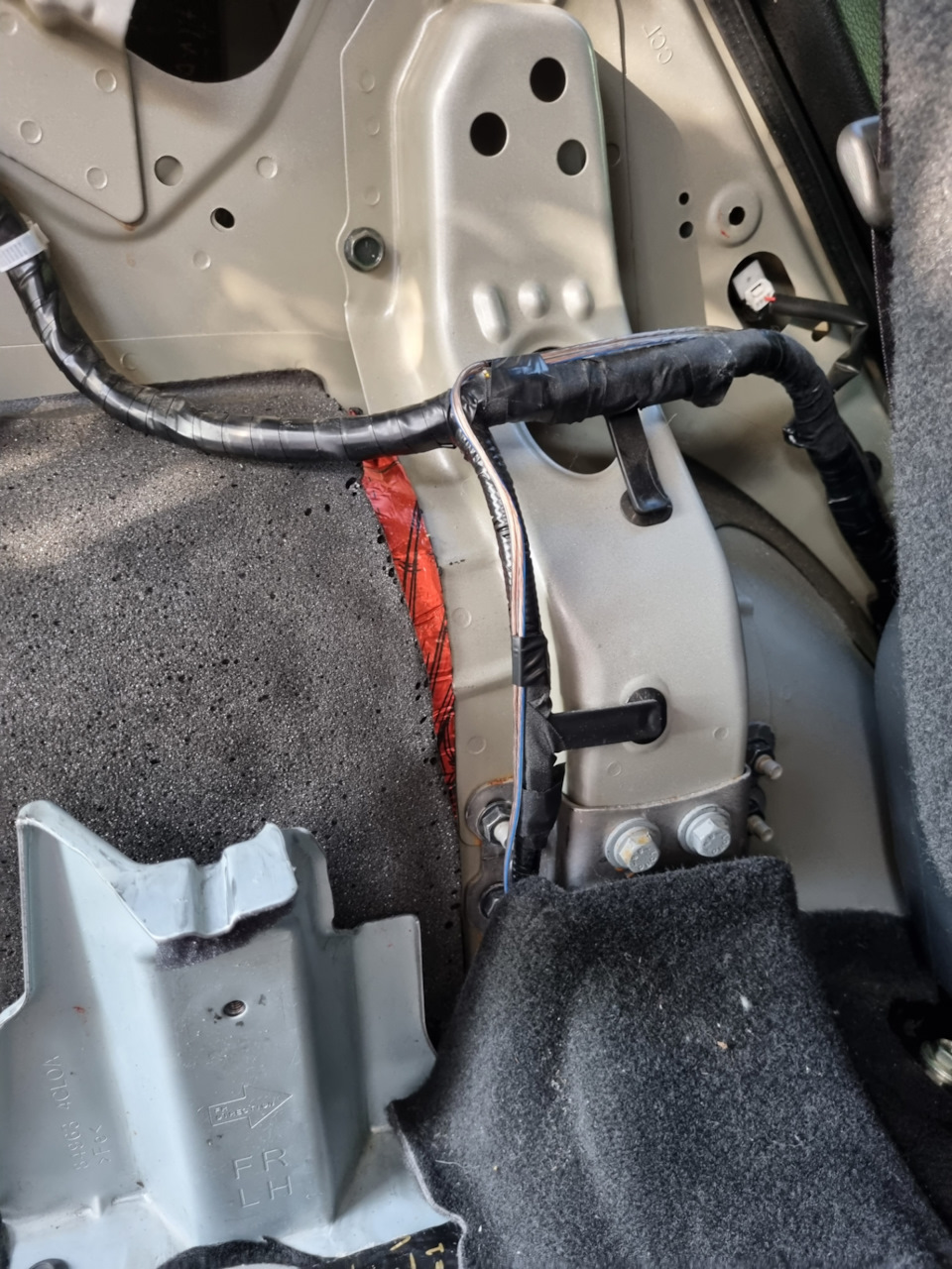 Установка штатного сабвуфера Bose 17" в x-trail t 32 — Nissan X-Trail ...