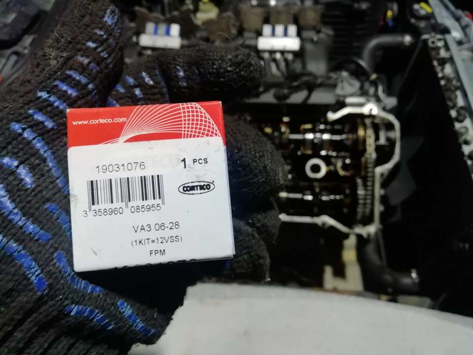 19031076 Комплект прокладок, стержень клапана CORTECO | Запчасти на DRIVE2