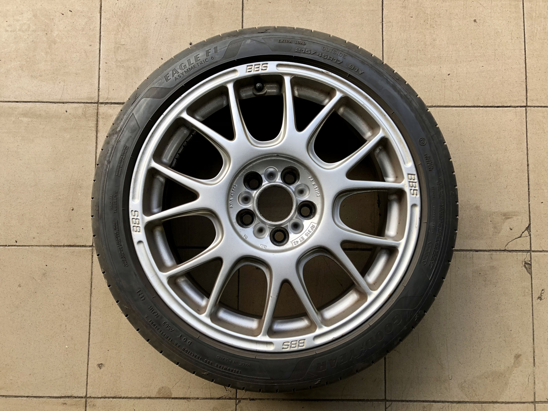 Летний комплект BBS RF315 (7J*17 ET42 5x108) на резине Goodyear Eagle F1 Asymmetric 6 (215/45 ...