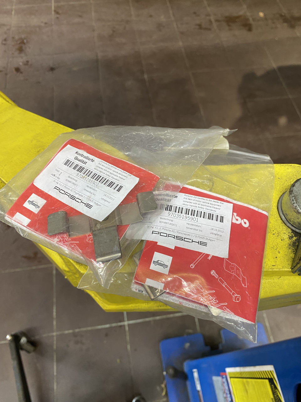 97035195901 ПРУЖИНА СУППОРТА*** VAG | Запчасти на DRIVE2