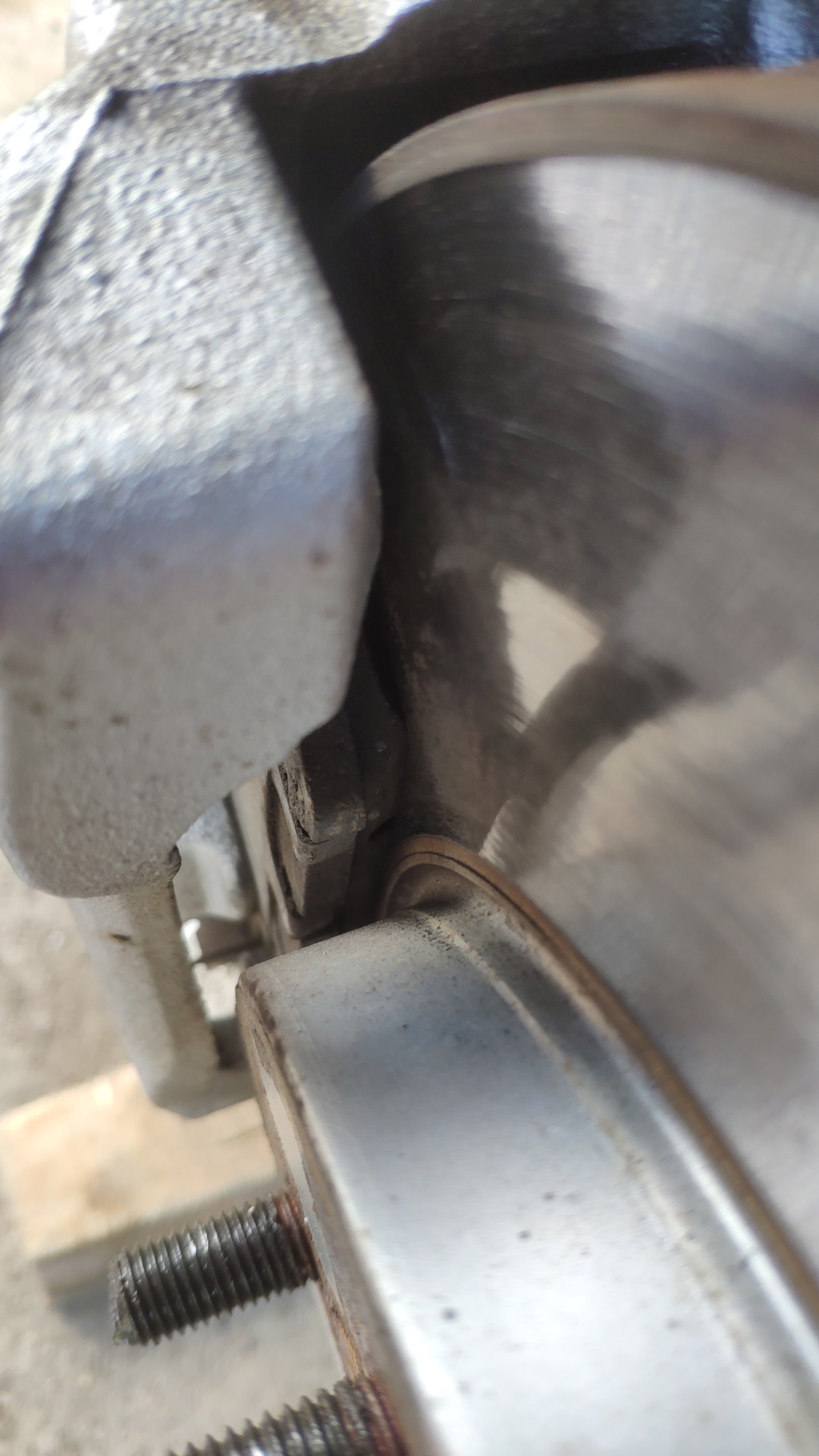 Замена передних колодок Double Force. Летняя переобувка — Toyota Corona ...