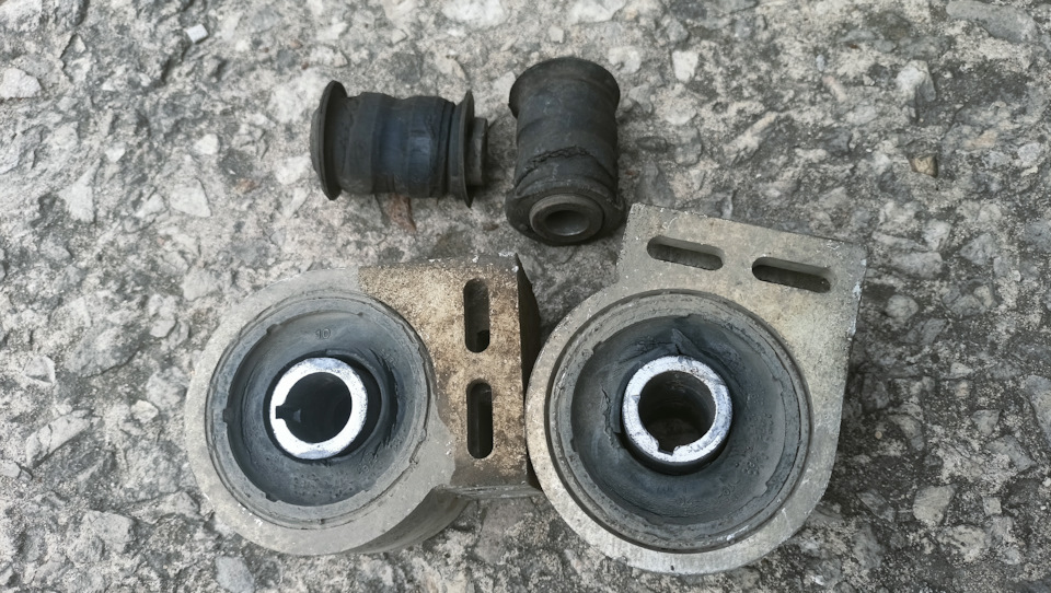 Замена сайлентблоков рычага передней подвески, втулки стабилизатора на ...