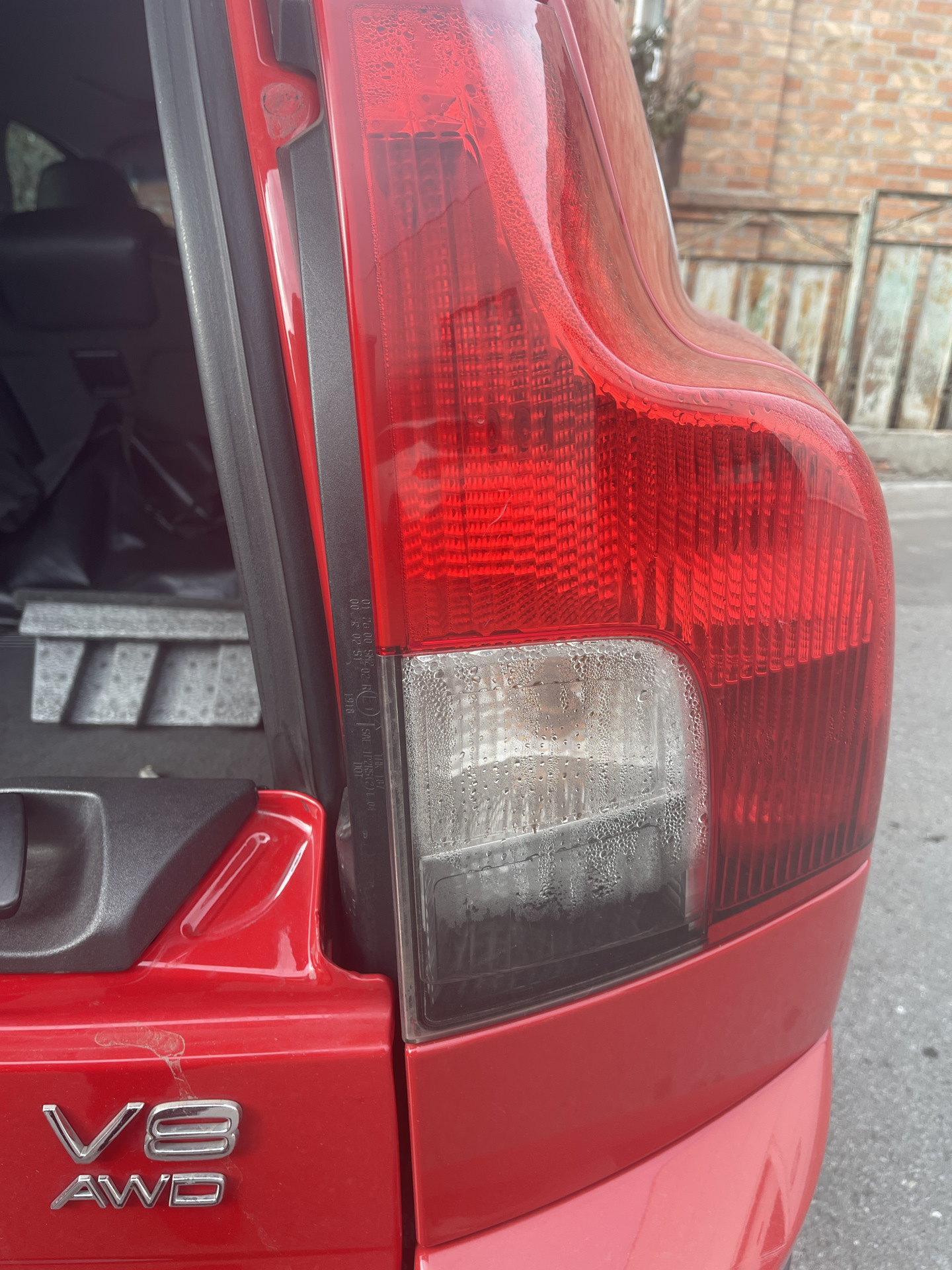 Задний правый фонарь потЁк — Volvo XC90 (1G), 4,4 л, 2007 года | визит ...