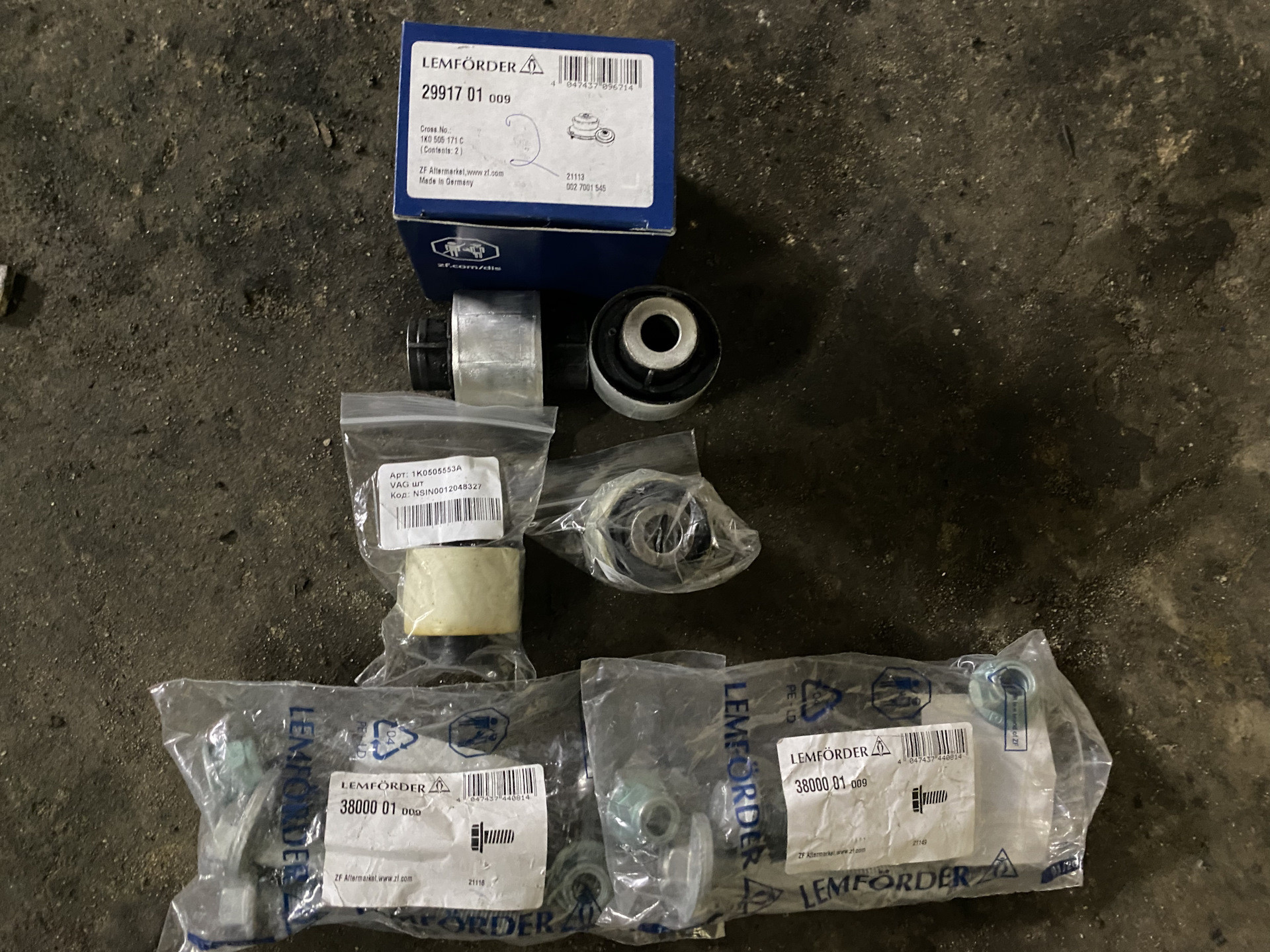 Подвеска, Стабилизация — Задняя ось — 70 000 км. — Skoda Yeti, 1,8 л ...