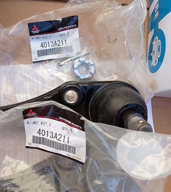 4013A211 Шаровая опора Mitsubishi | Запчасти на DRIVE2