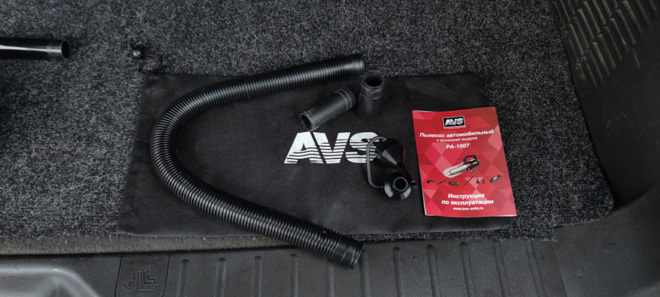 Пылесос для дома на колесах-AVS PA-1007 в Infiniti QX56 — Infiniti QX56 (1G), 5,6 л, 2004 года ...