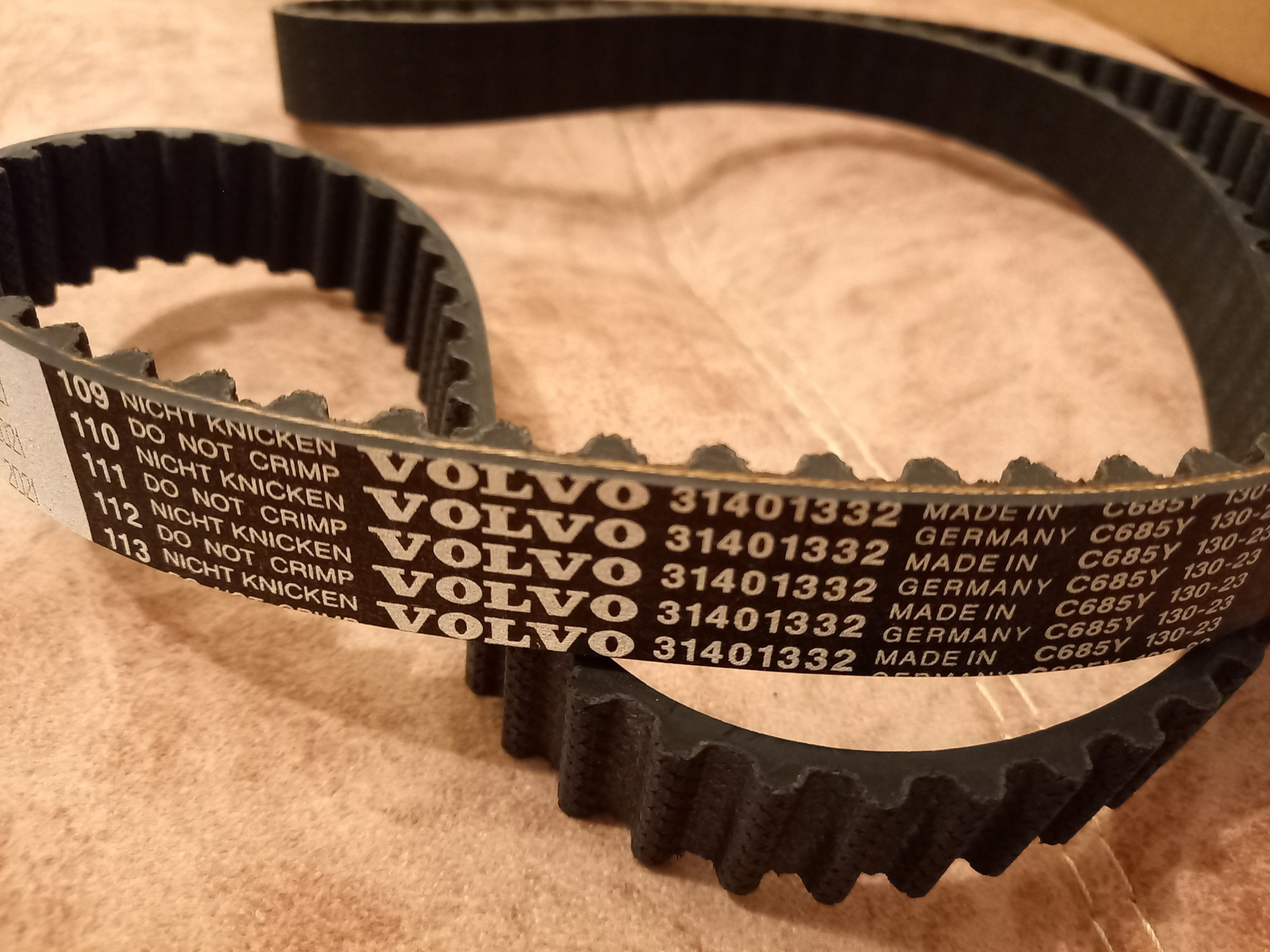 Запчасти для замены ГРМ и сальников B4204T11 — Volvo S80 (2G), 2 л ...