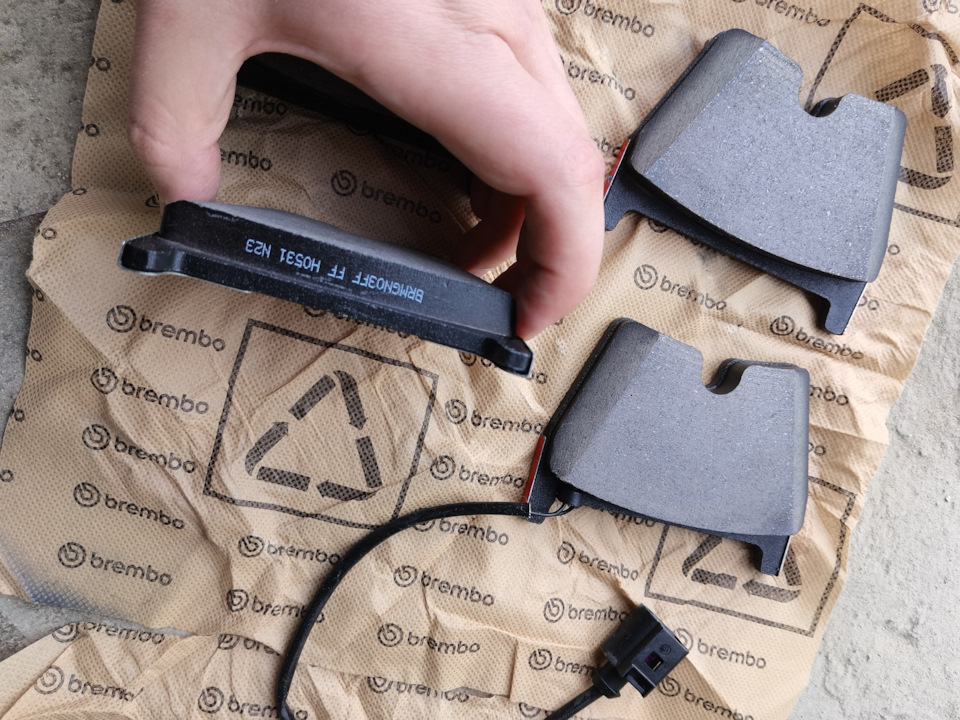 Новые тормозные колодки Brembo P85152 — Audi TT RS (2G), 2,5 л, 2018 ...