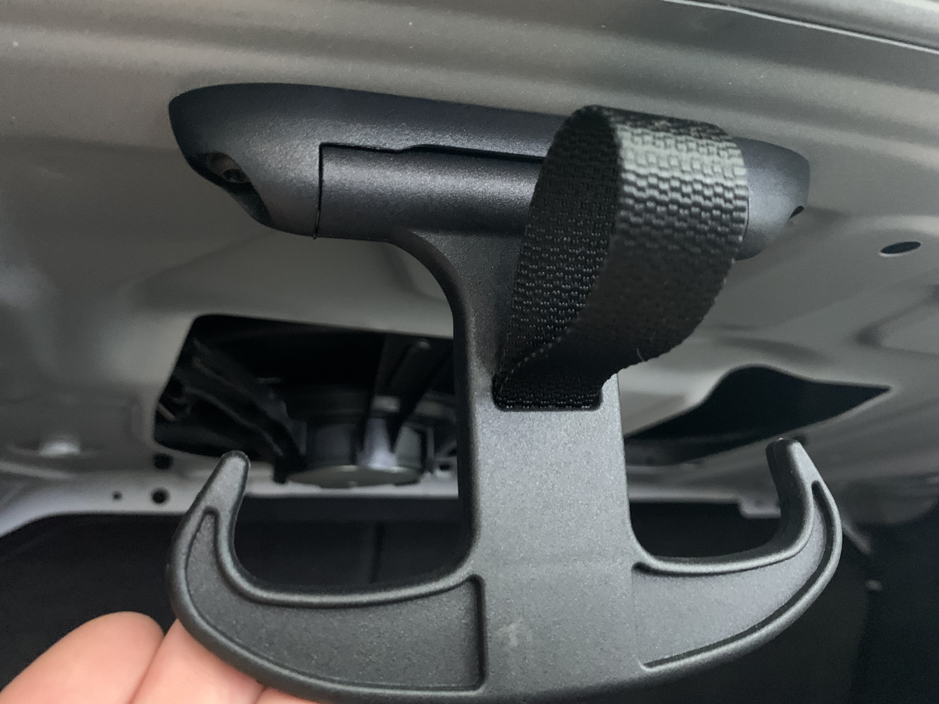 Недостающие детали — Audi A4 (B9), 2 л, 2018 года | аксессуары | DRIVE2