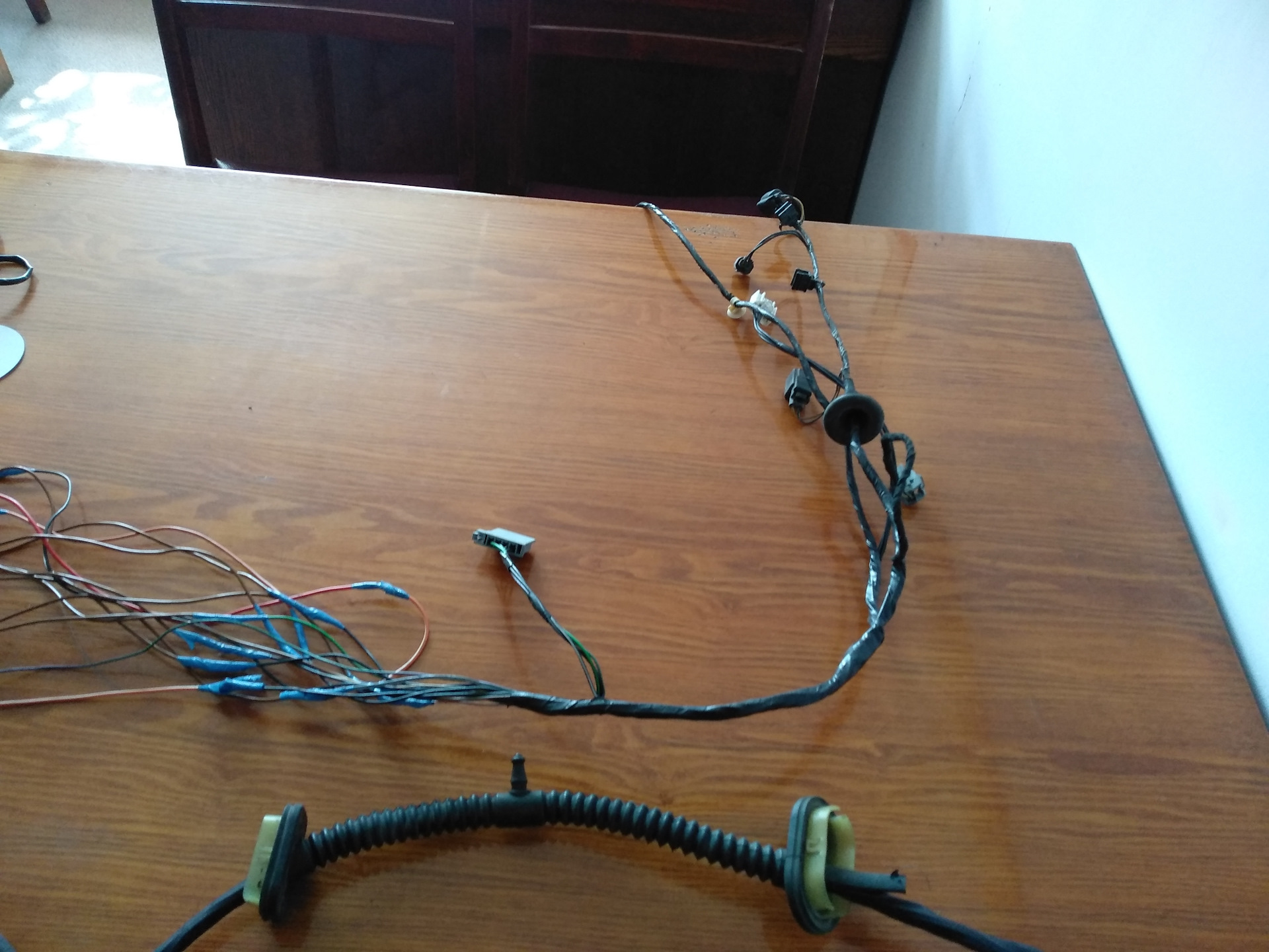 клипсы в пороги и прикурка в багажник — Subaru Legacy (BL/BP), 2 л ...