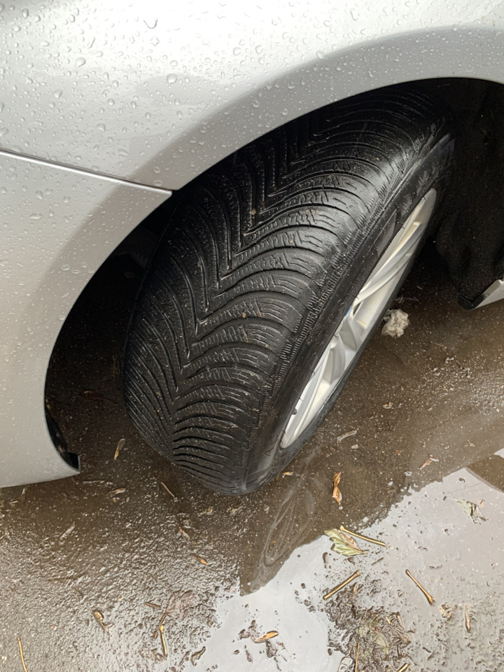 Шины зимние нешипованные Michelin 205/60 R16, литые диски BMW 7,5Jx16 ...