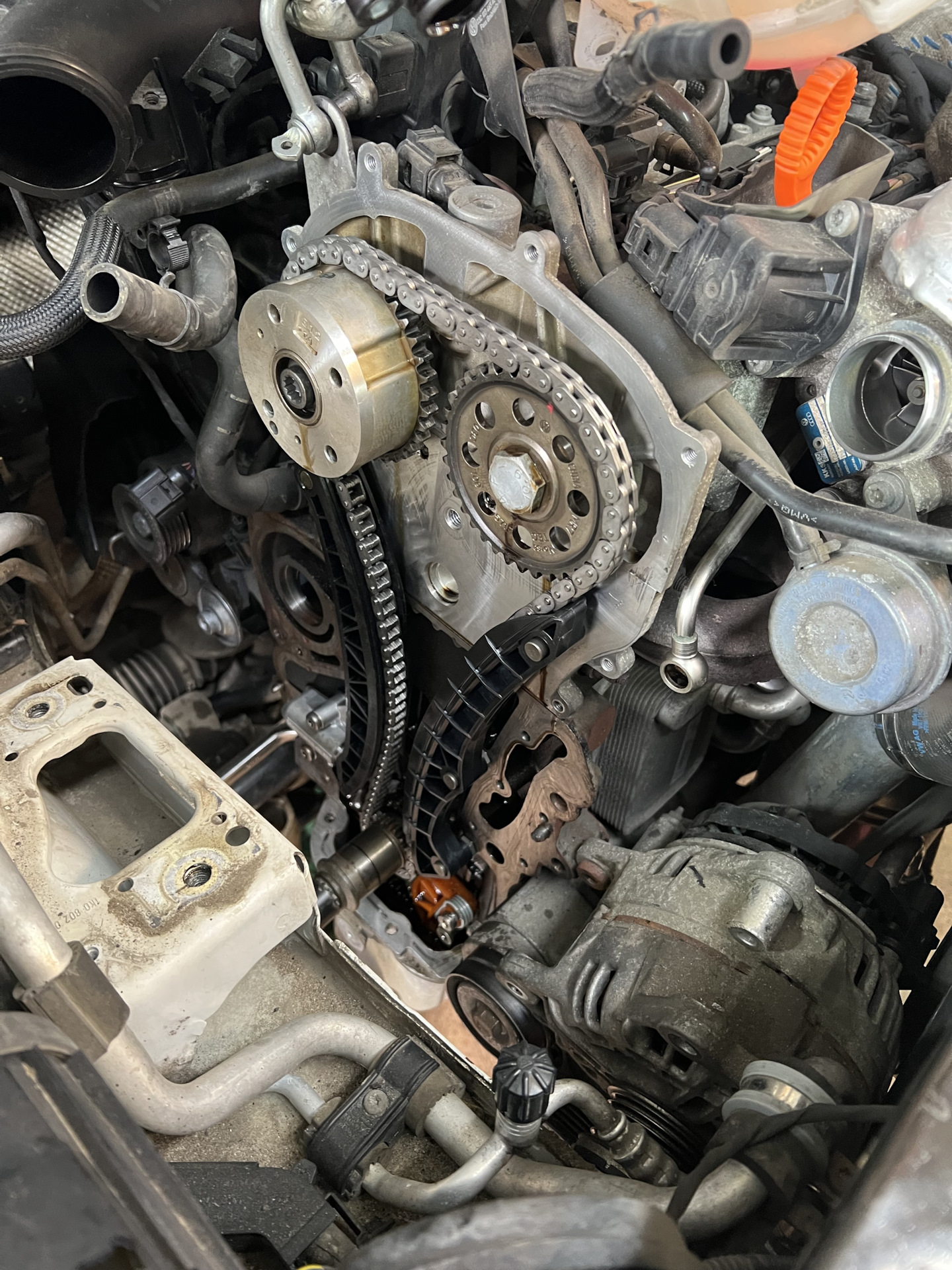 Замена цепи грм — Volkswagen Scirocco (3G), 1,4 л, 2014 года | визит на ...