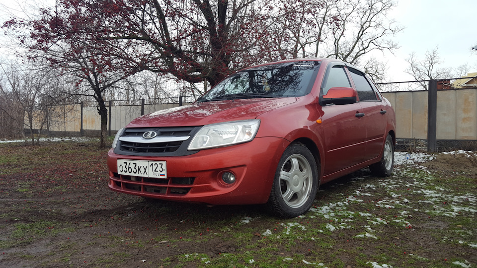 Лампочки подсветки номера и багажника — Lada Гранта (1G), 1,6 л, 2013 ...
