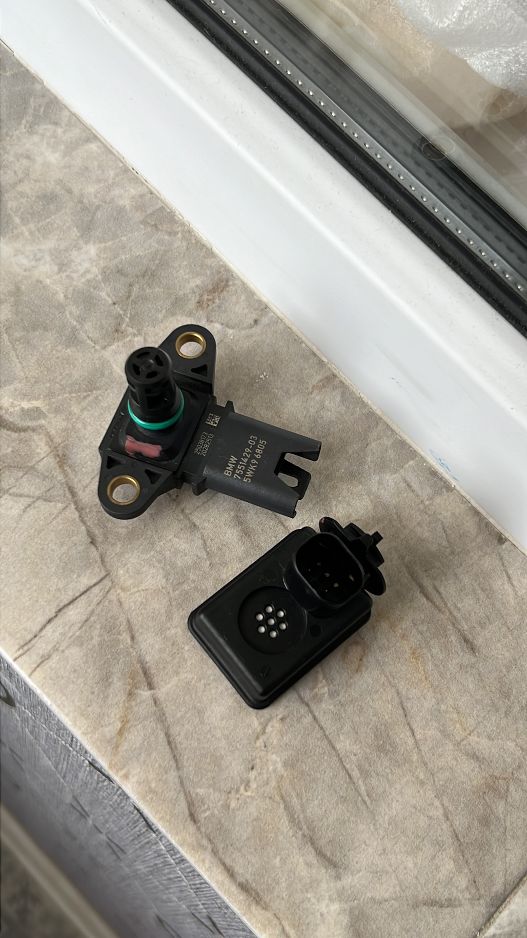 Нижний корпус фильтра и мелочи — BMW 3 series (E90), 3 л, 2009 года ...