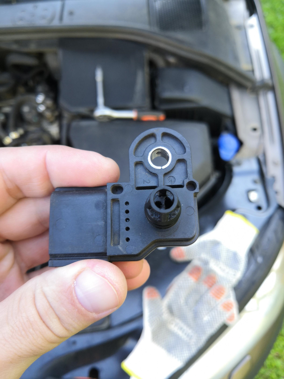 ДАТЧИК ДАВЛЕНИЯ 31216308 — Volvo XC70 III, 2,4 л, 2012 года | поломка ...