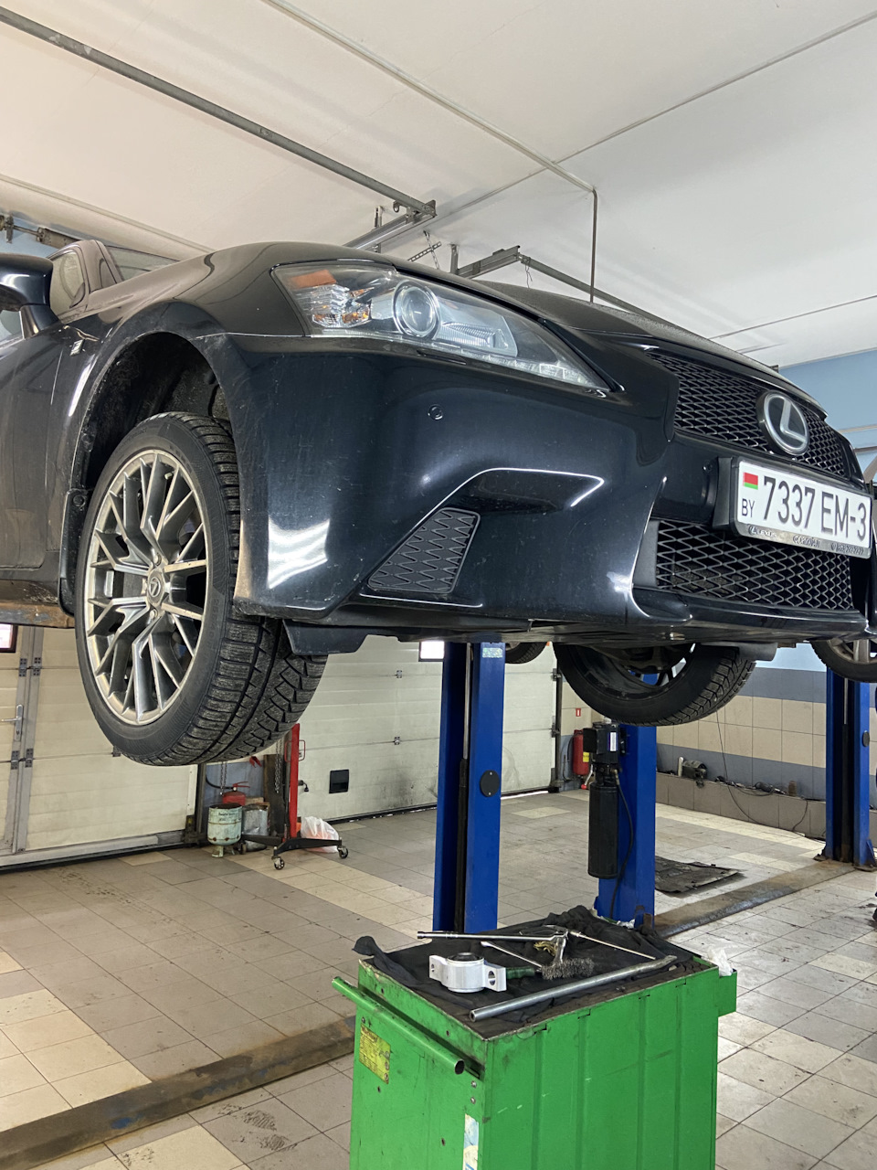 Замена сайлентблоков передних рычагов.Изготовление и установка провода ...