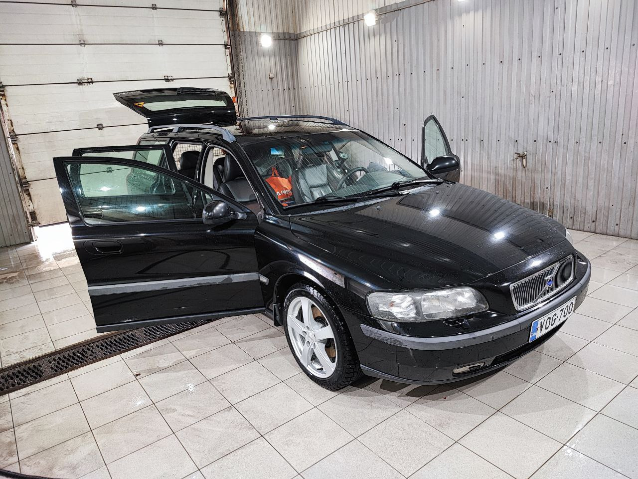 Весна или нет? Универсал мечты. — Volvo V70 II, 2,3 л, 2000 года ...