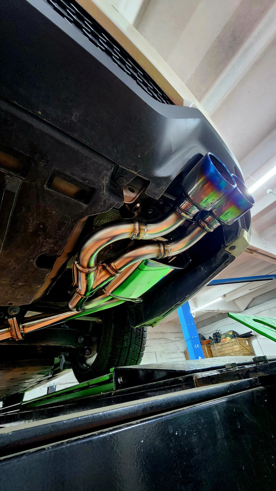 HKS Super Turbo Muffler installation — Toyota Crown (S220), 2 л, 2020 ...