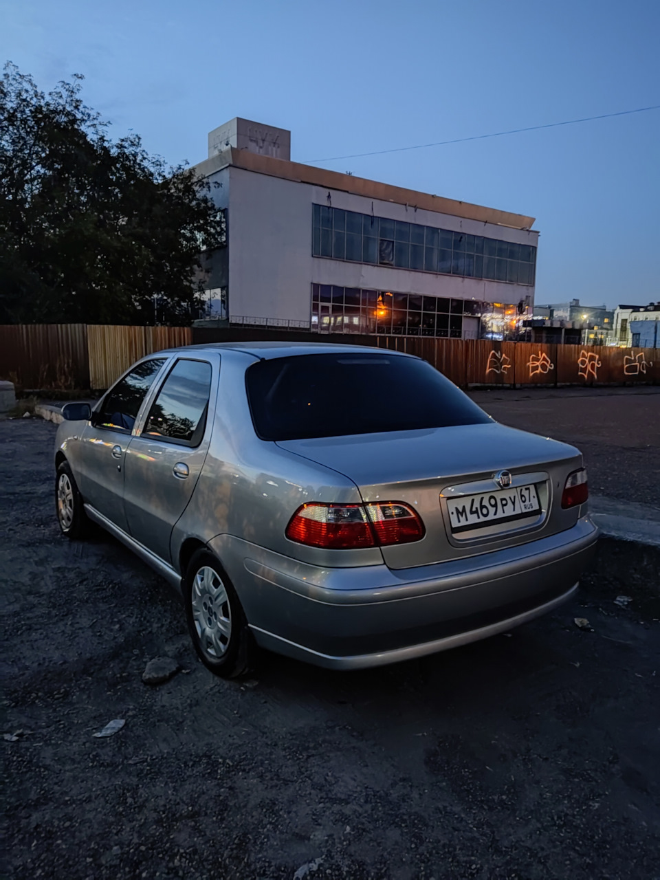 Тонировка 35 в круг, лоб 50 — FIAT Albea, 1,4 л, 2011 года | стайлинг ...