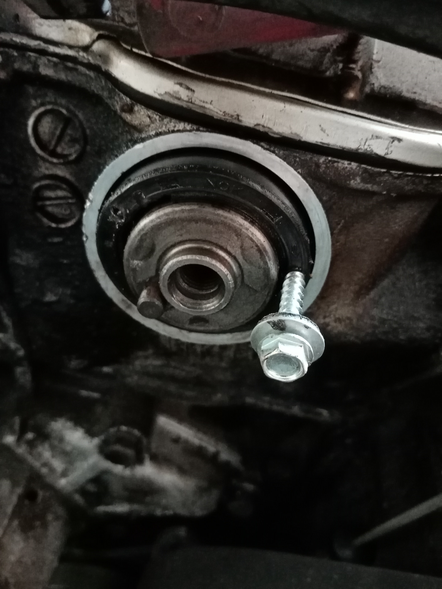 Сальник распредвала — Nissan Laurel (C33), 1,8 л, 1989 года | визит на ...